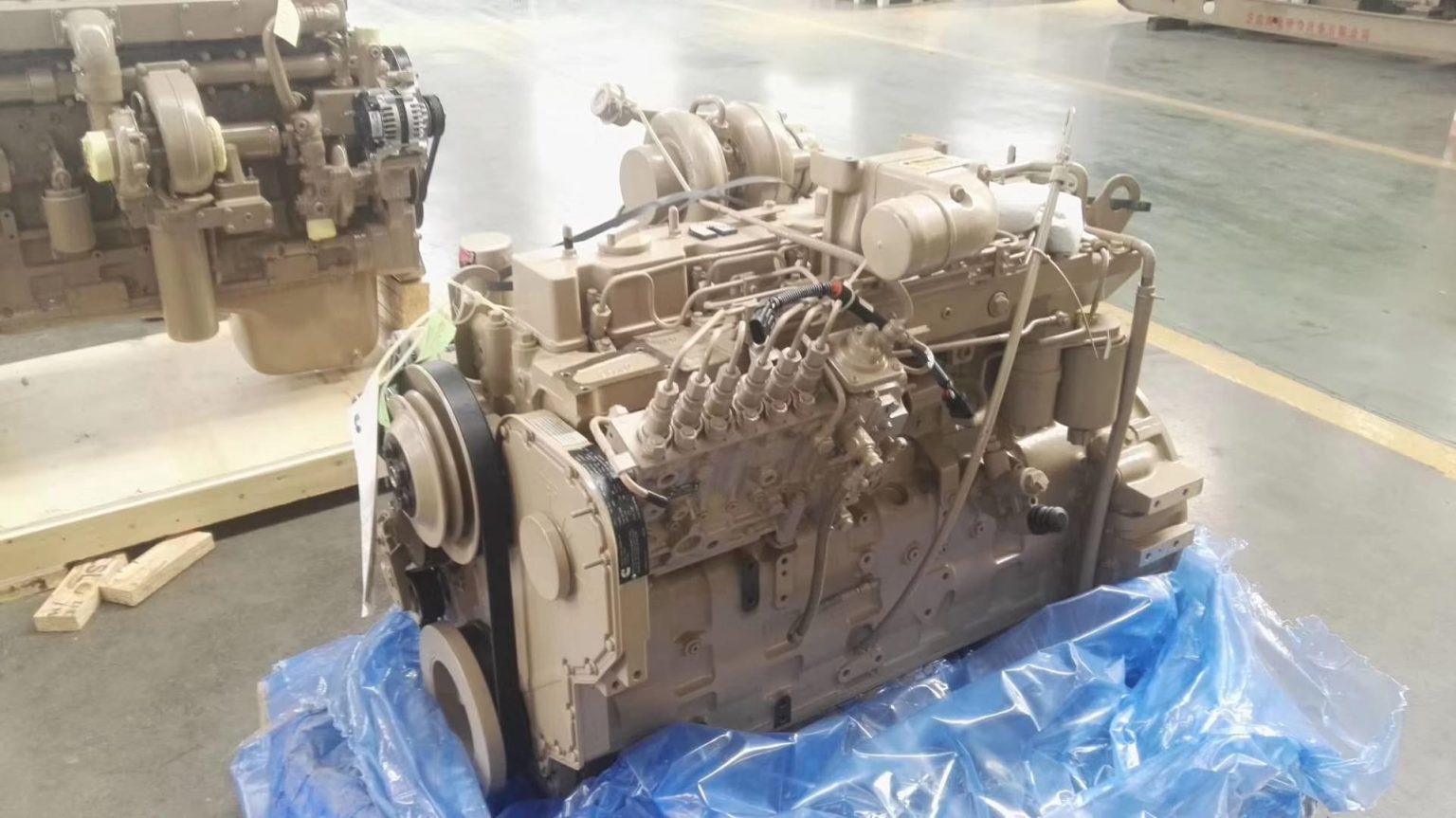 DCEC 6ct8.3 engine assembly 6D114 engine assy for hyundai komatsu machines