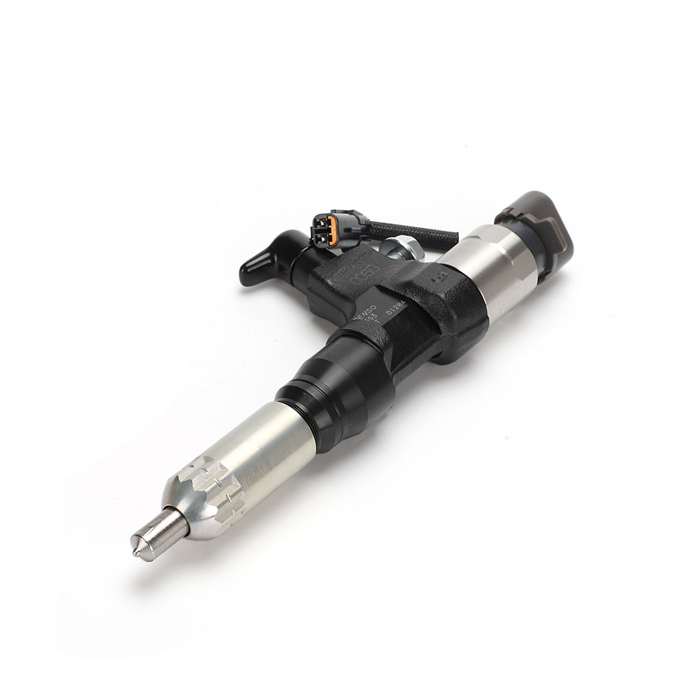 J08E Fuel Injector 23670-E0010 095000-6593 for Hino Engine Kobelco SK330-8