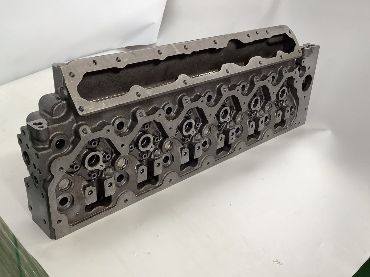 Cylinder Head 384-5313 425-3316 450-9263 T412023 T418502 T417983 ...